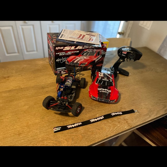 Other | Traxxas Mini Slash It Comes With Battery And Charger Complete ...